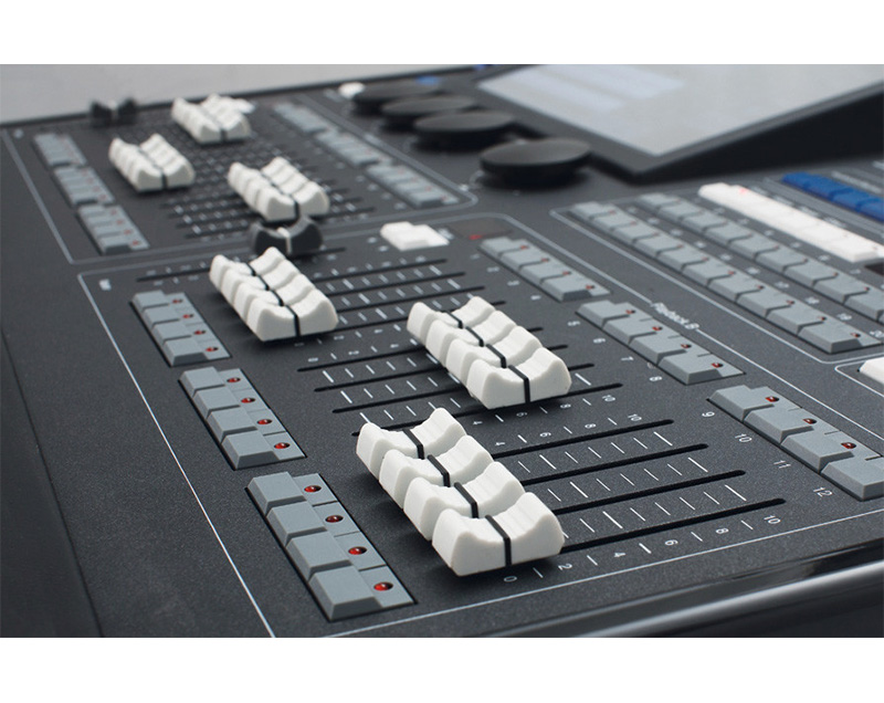 Code Master 4096 (4096 CH) пульт управления светом купить по лучшей цене | Хай-Тек Медиа