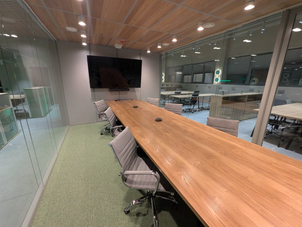 Hi-Tech Media поставила оборудование для проекта АРТ-РЕЗИДЕНЦИЯ «ПУРМОЛ»